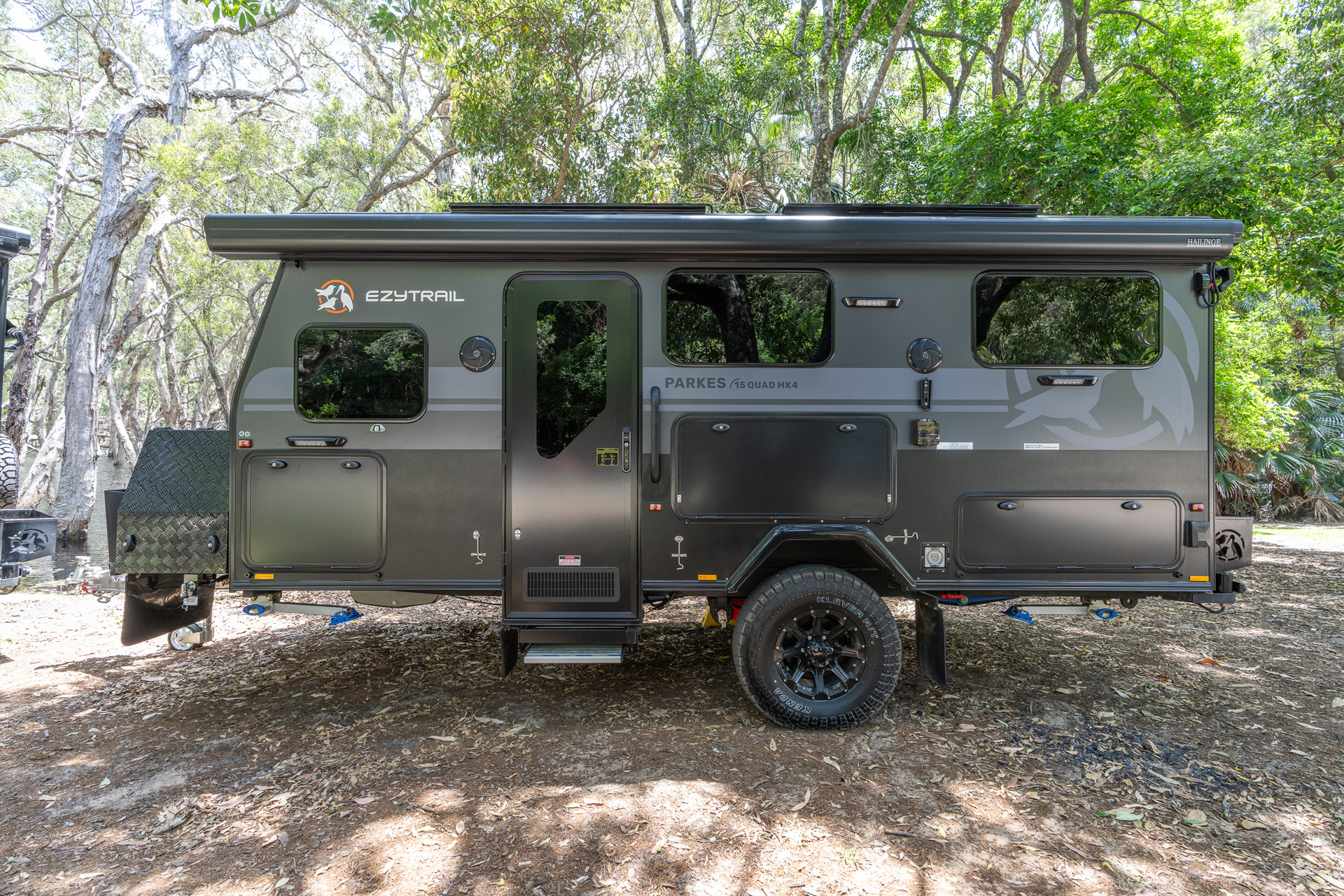 Parkes 15 Quad MK4 Off-Road Hybrid Caravan | Family-Friendly|Ezytrail